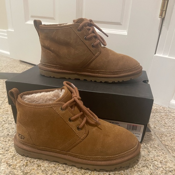 UGG | Shoes | Ugg Neumel Chestnut M5w7 | Poshmark